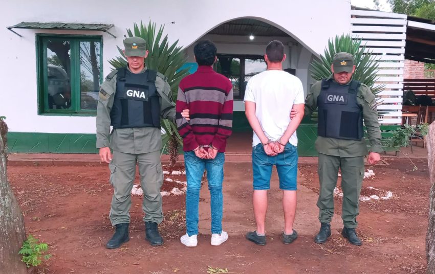 Una perra de Gendarmería frustró el viaje de dos traficantes de droga ...