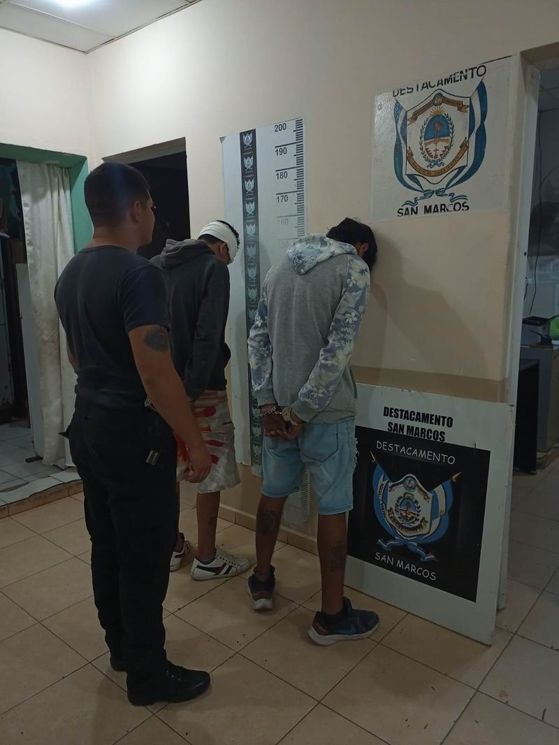 Dos detenidos en pelea callejera: uno terminó con cortes en la cabeza ... Dos detenidos en pelea callejera: uno terminó con cortes en la cabeza ...