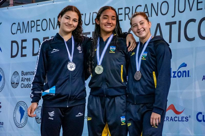 Tania Ferreyra se colgó tres medallas de plata en el Sudamericano - Diario El Libertador de ...