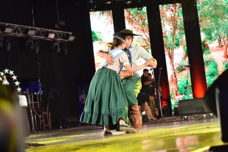 En fotos: así fue la cuarta noche de la Fiesta Nacional del Chamamé ...