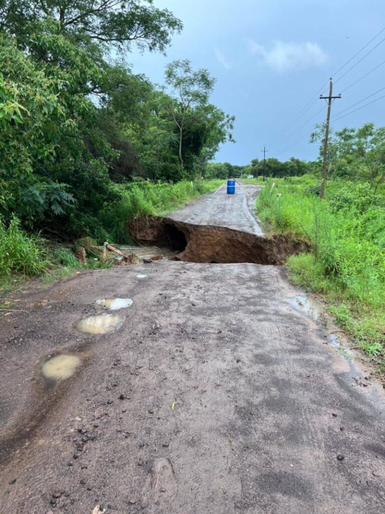Paso de la Patria: colapsó un tramo de la Ruta 98 y el tránsito está ...